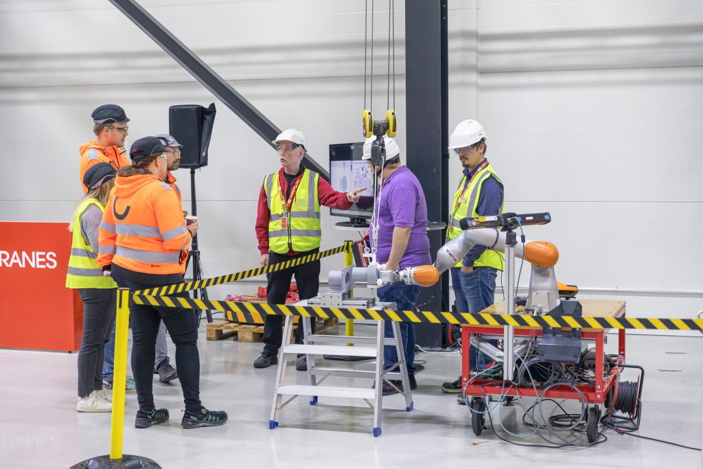 Human-Crane-Robot Collaborative Control - VTT and Konecranes ...